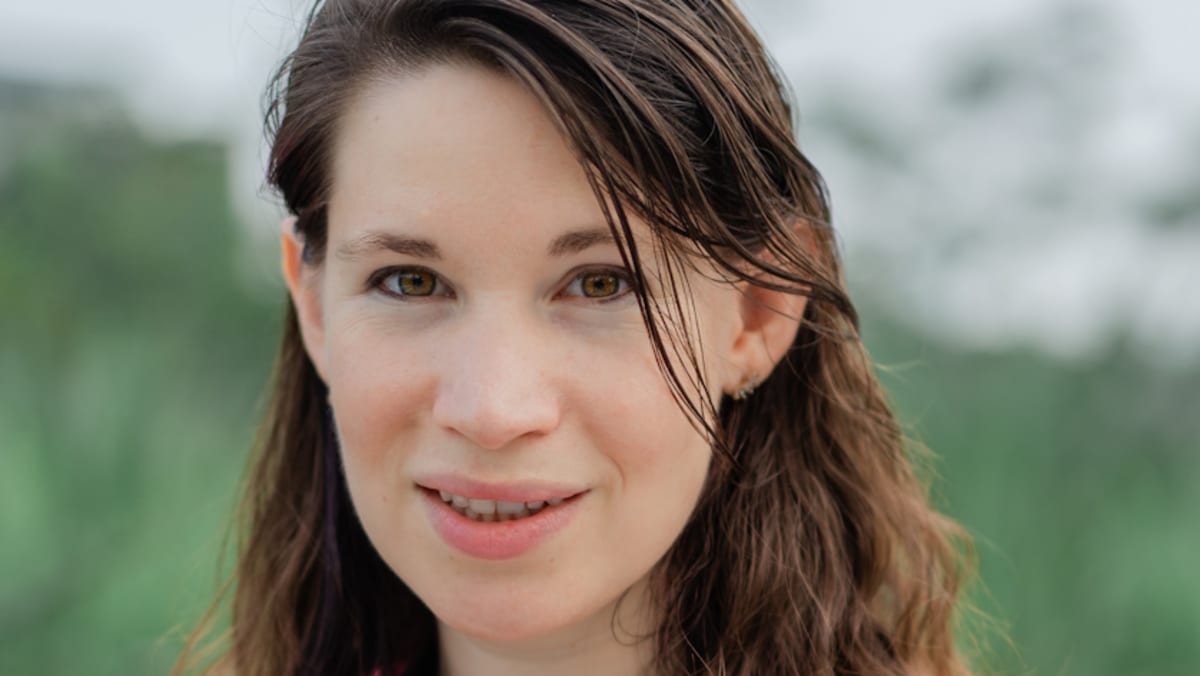 Anna Szuecs - CNA Lifestyle