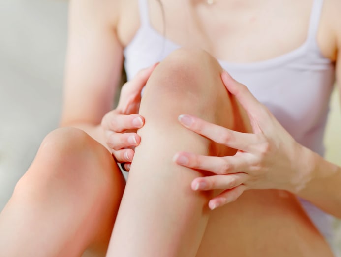 What causes elbows and knees to darken? Skincare tips on dealing with ...