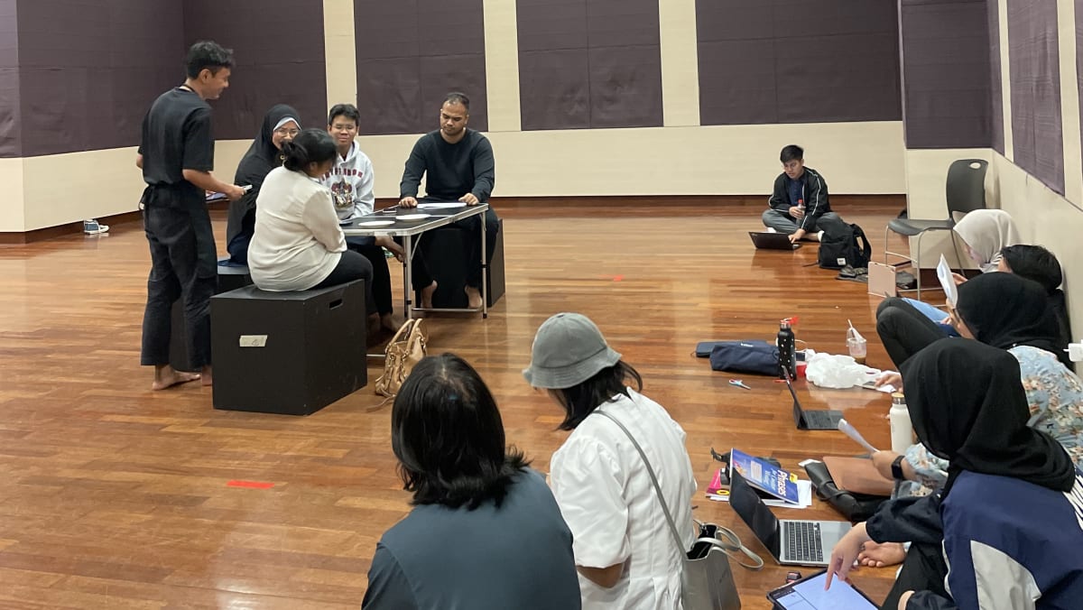 Pementasan 'LUAS' anjuran siswa NUS singkap liku kehidupan keluarga ...