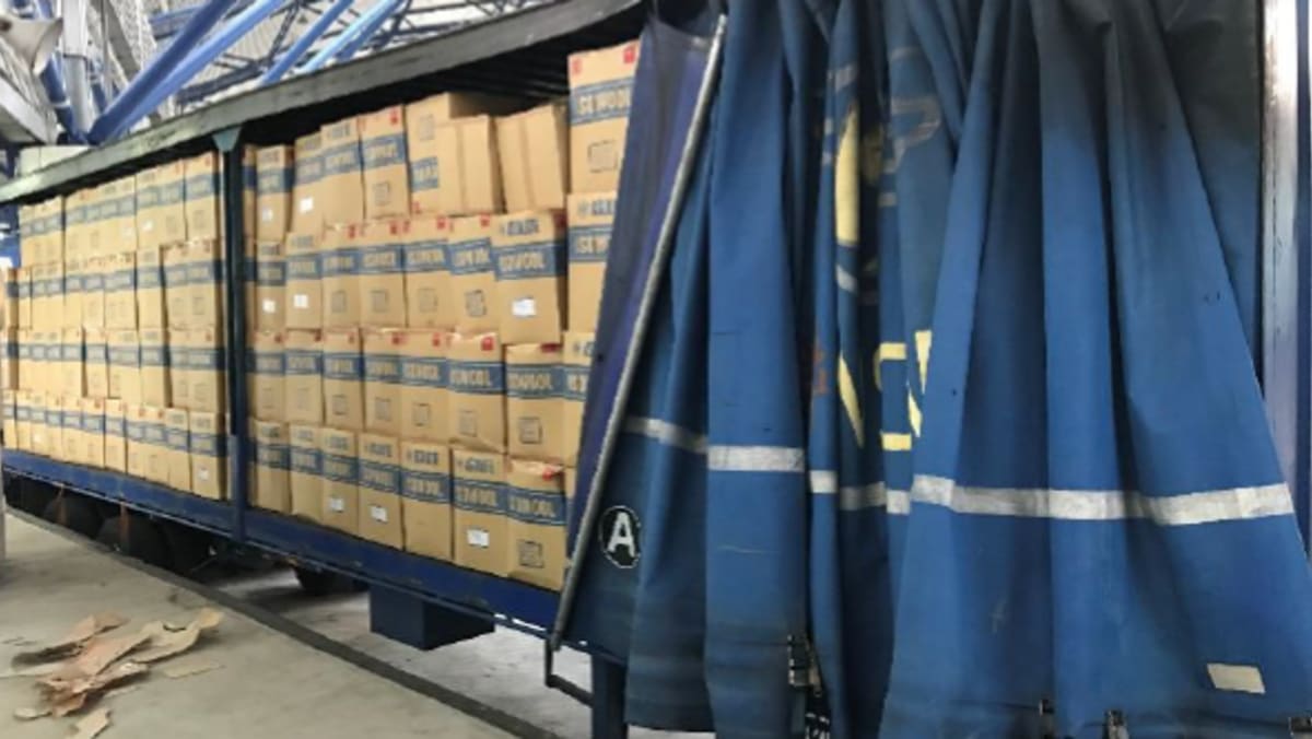 ICA seizes 10,000 cartons of duty-unpaid cigarettes at Tuas - TODAY