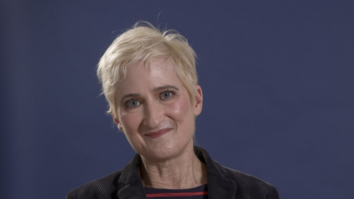 Singer-songwriter Jill Sobule dies in Minneapolis house fire - CNA ...