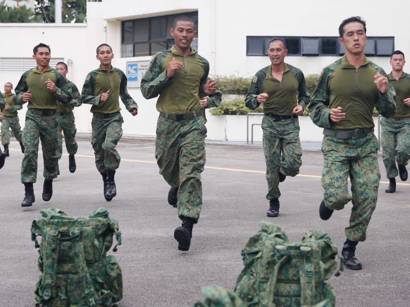 New sweat-absorbent, fire-resistant 'hybrid' uniform for all soldiers ...
