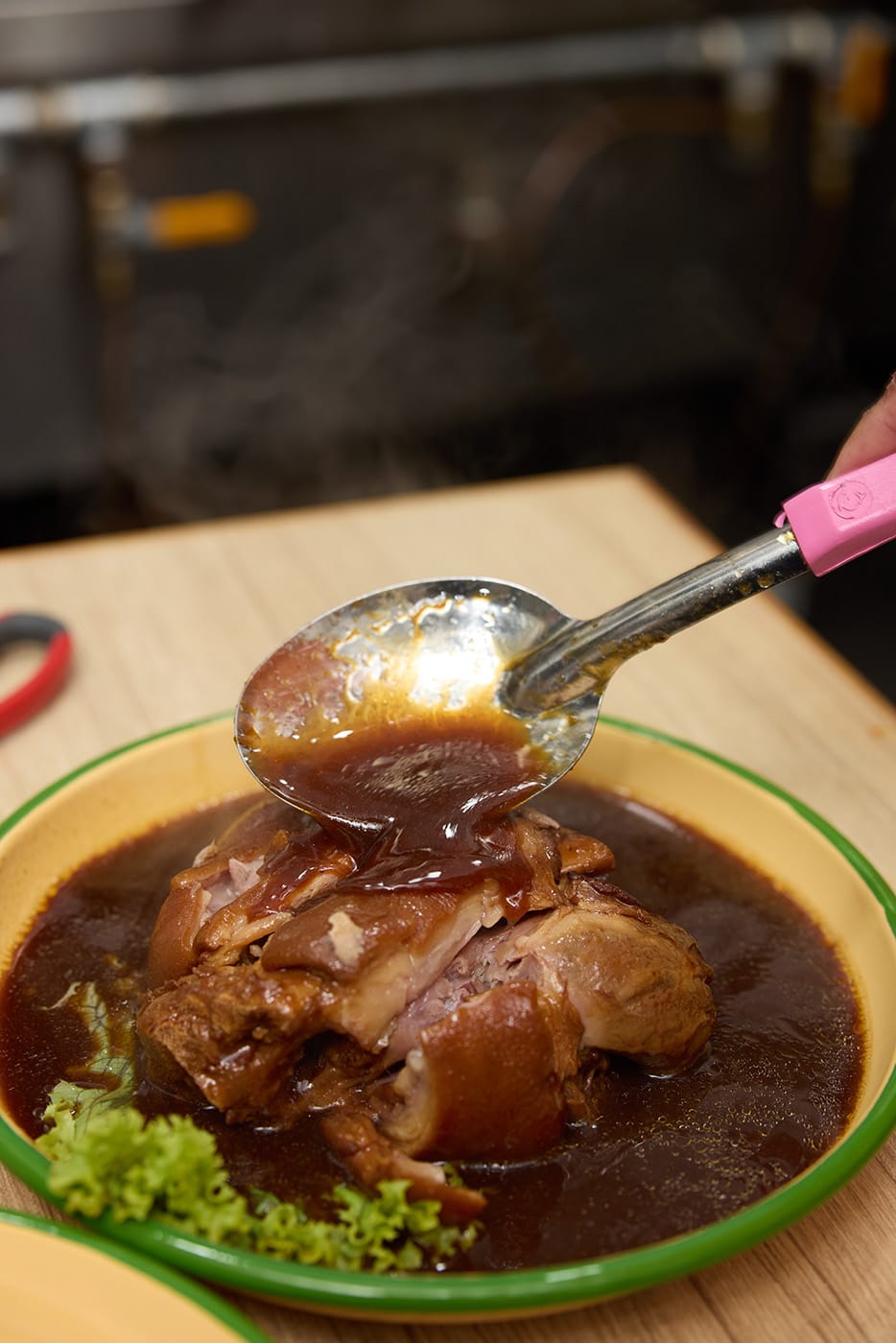 Wang Lei’s Son-In-Law’s Thai Eatery Made 5-Figures On Opening Day ...