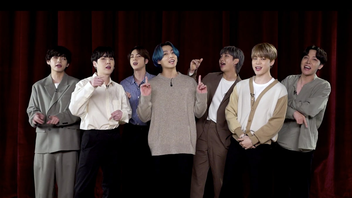 BTS Wins Three Trophies At Nickelodeon's Kids' Choice Awards - 8days