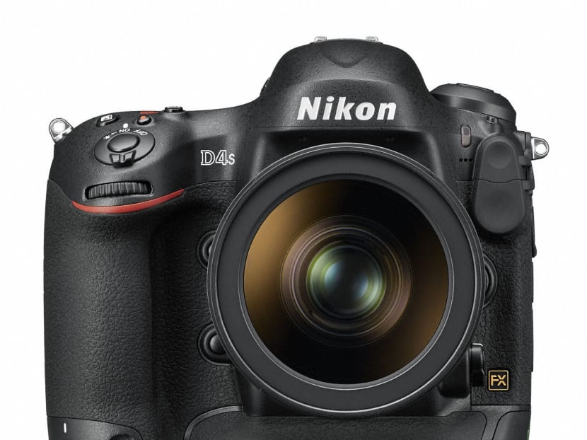 Nikon D4s. 97,681 掻ける シャッターカウント Nikon D4s. 97,681 掻ける シャッターカウント