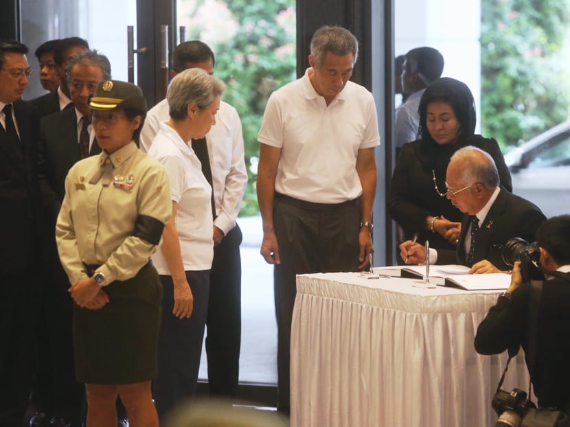 170 foreign dignitaries paid their respects to Mr Lee Kuan Yew at ...
