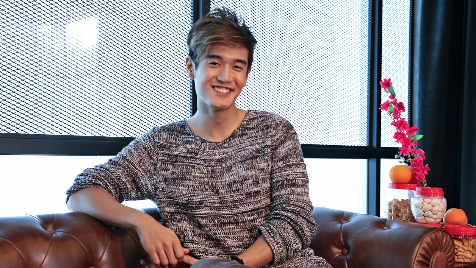 What took Nathan Hartono so long to debut in China? - 8days