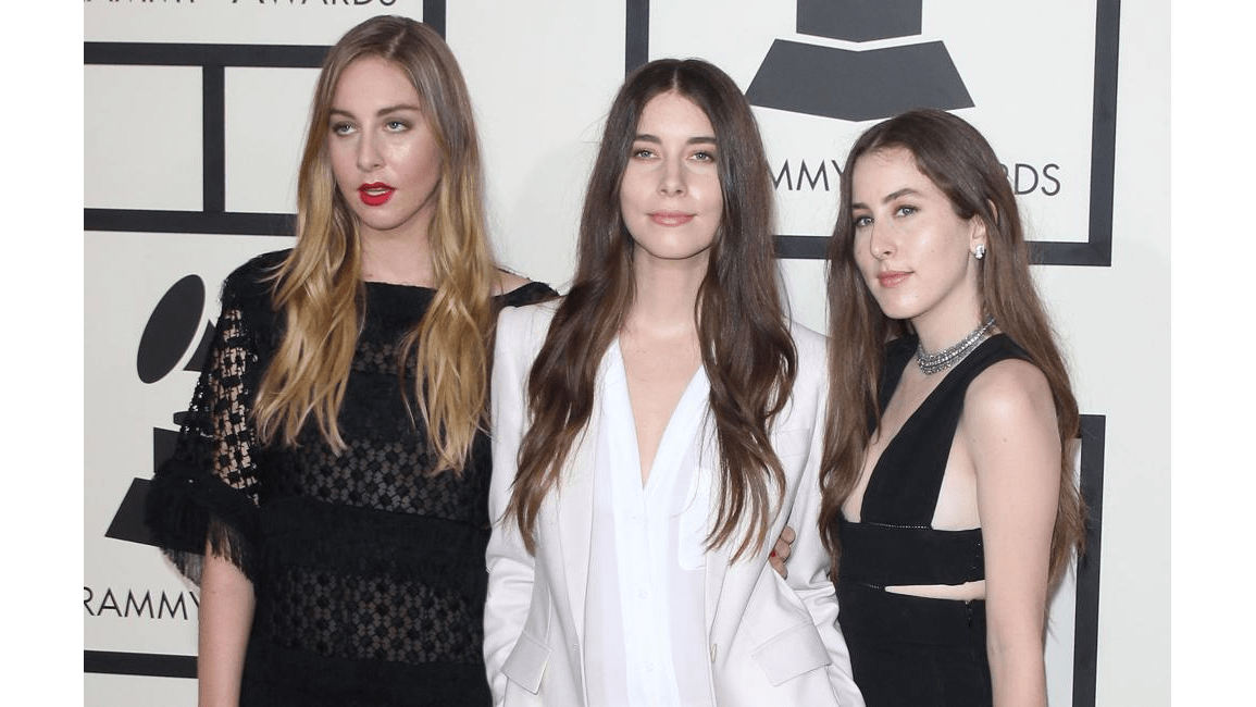Haim urges for more women in the music industry - 8days