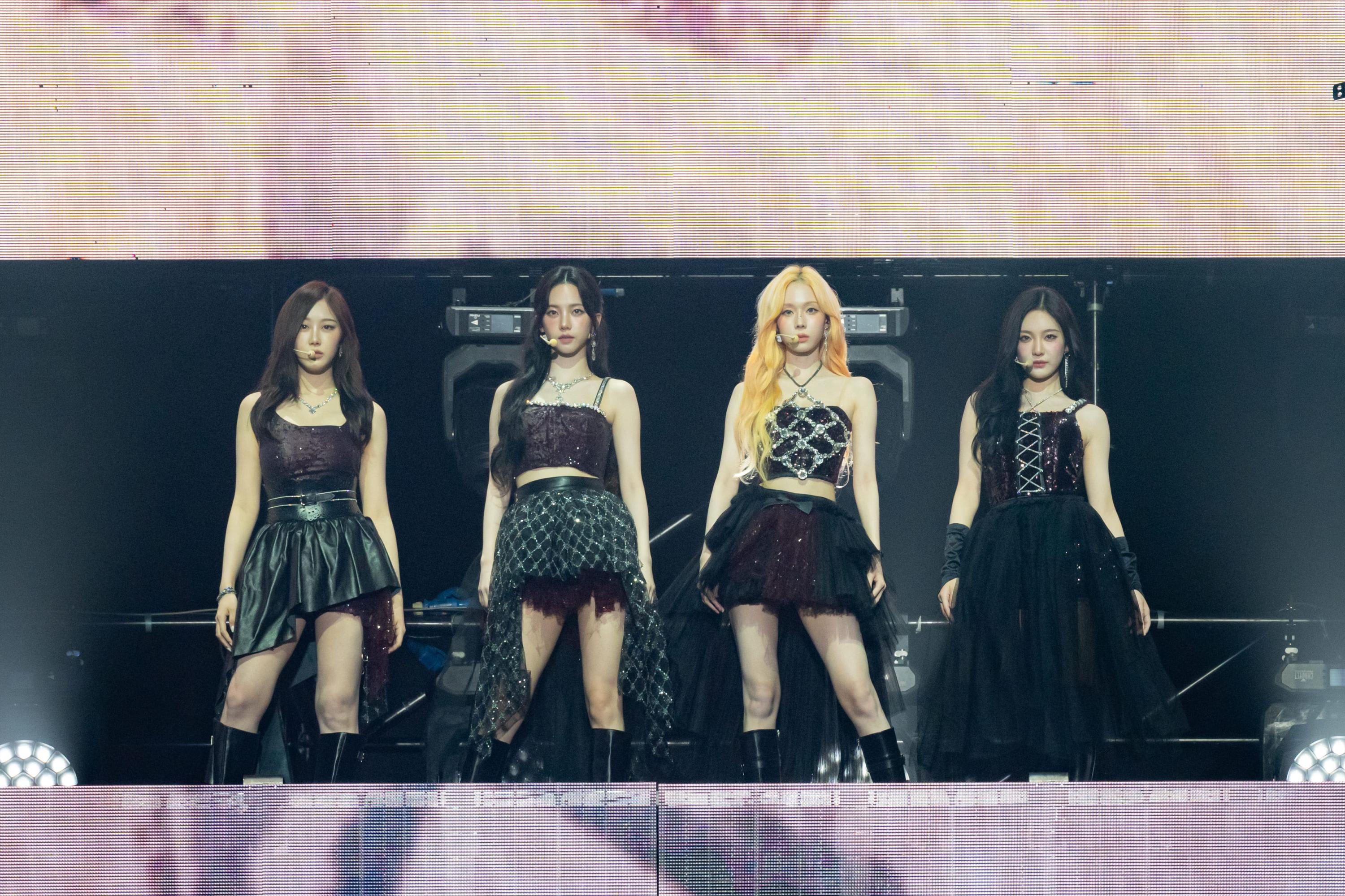 人气女团aespa狮城开唱 粉丝欢呼声响彻现场 - vibes by 8world