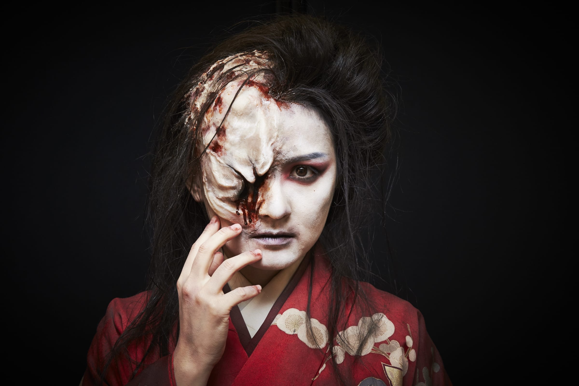 Your First Behind-The-Scenes Look At This Year’s USS Halloween Horror ...