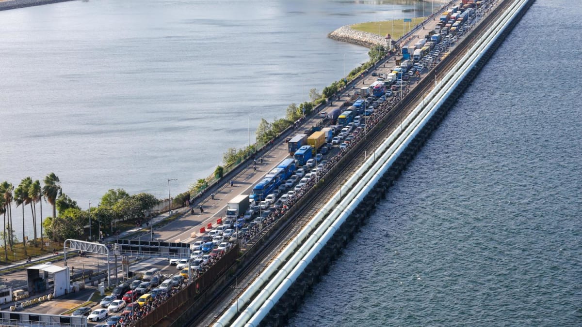 Are queue-cutting motorists largely to blame for jams at Singapore's ...