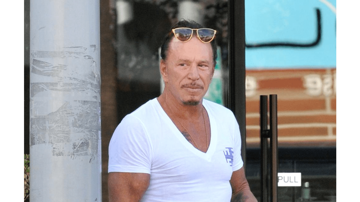 mickey rourke without wig