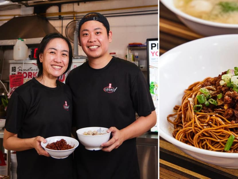 Customers wait up to 1.5 hours for shiok M’sian-style pork noodles at ...