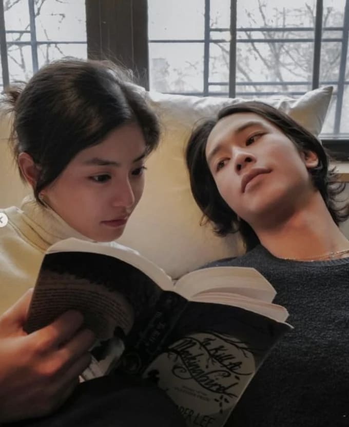 Taiwanese Singer Waa Wei, 42, Is Dating Influencer 21 Years Her Junior ...