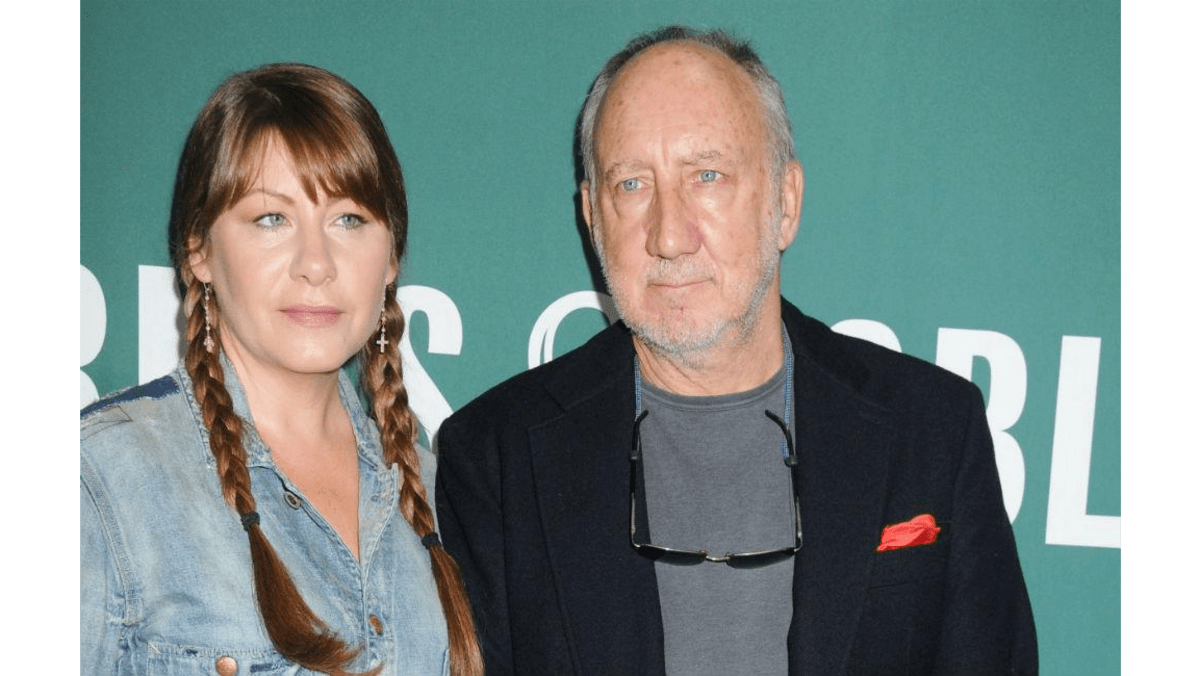 Pete Townshend believes dogs reincarnate as humans - 8days