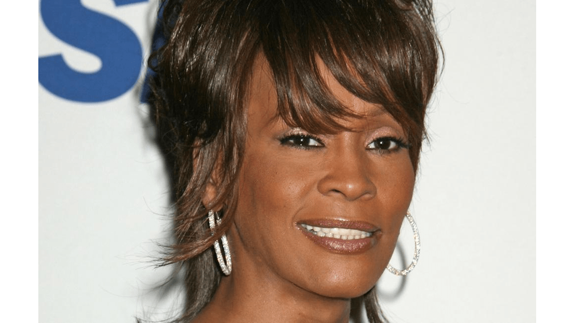 Whitney Houston's friend breaks silence on their romance - 8days