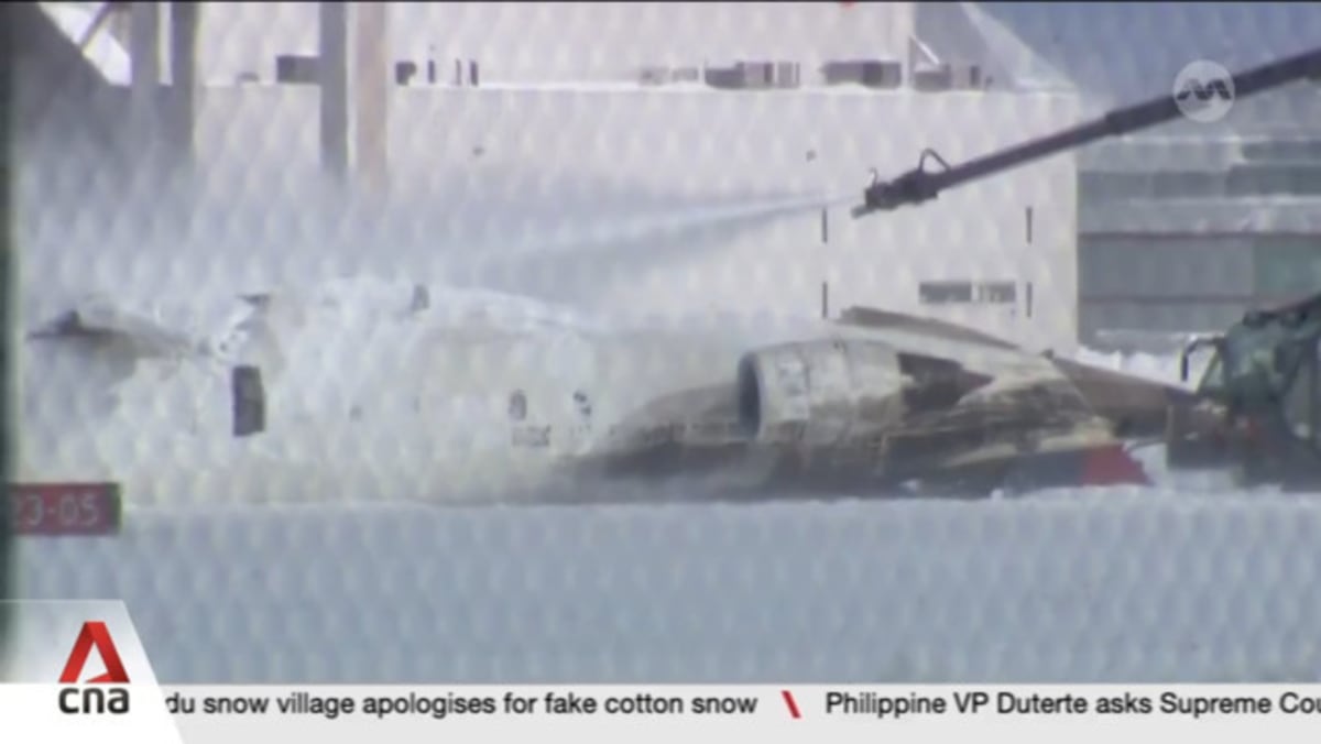 All passengers, crew survive after Delta plane overturns on Toronto ...