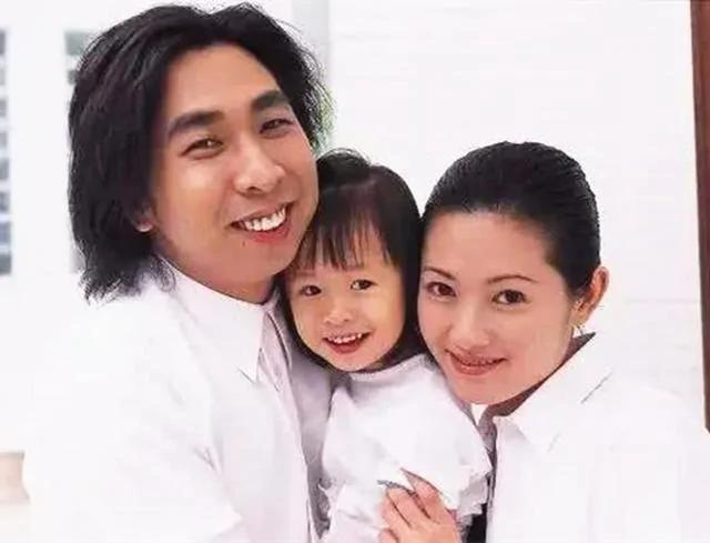 Is ‘90s Sex Symbol Rachel Lee’s 24-Year-Old Daughter Thinking Of ...