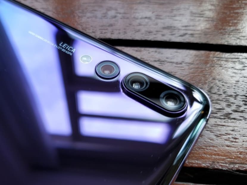 Huawei P20 Pro first impressions: triple rear cameras, amazing low ...