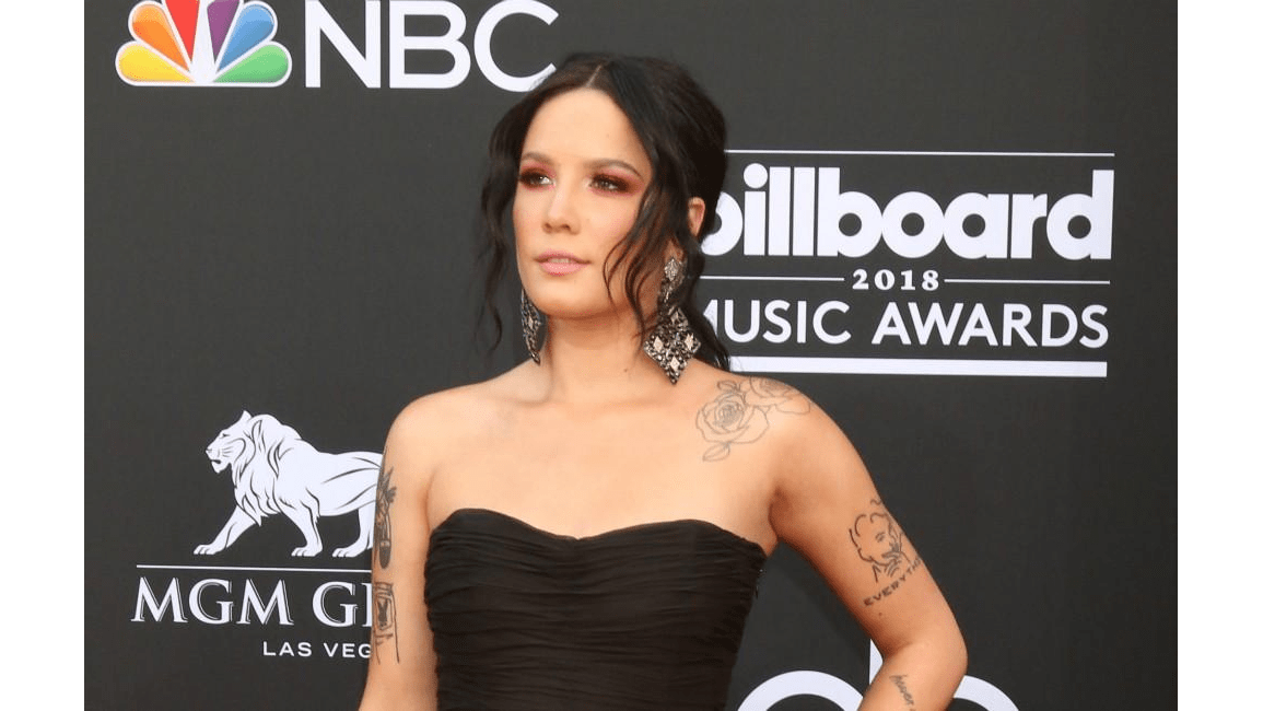 Halsey quits smoking - 8days