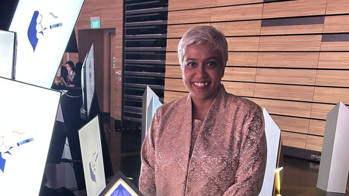 Wanita Melayu SG cipta sejarah terpilih jadi Ketua Pegawai Kerajaan ...