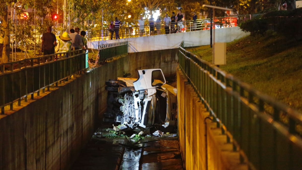 Man loses control of lorry and plunges into Lower Delta Road canal - TODAY