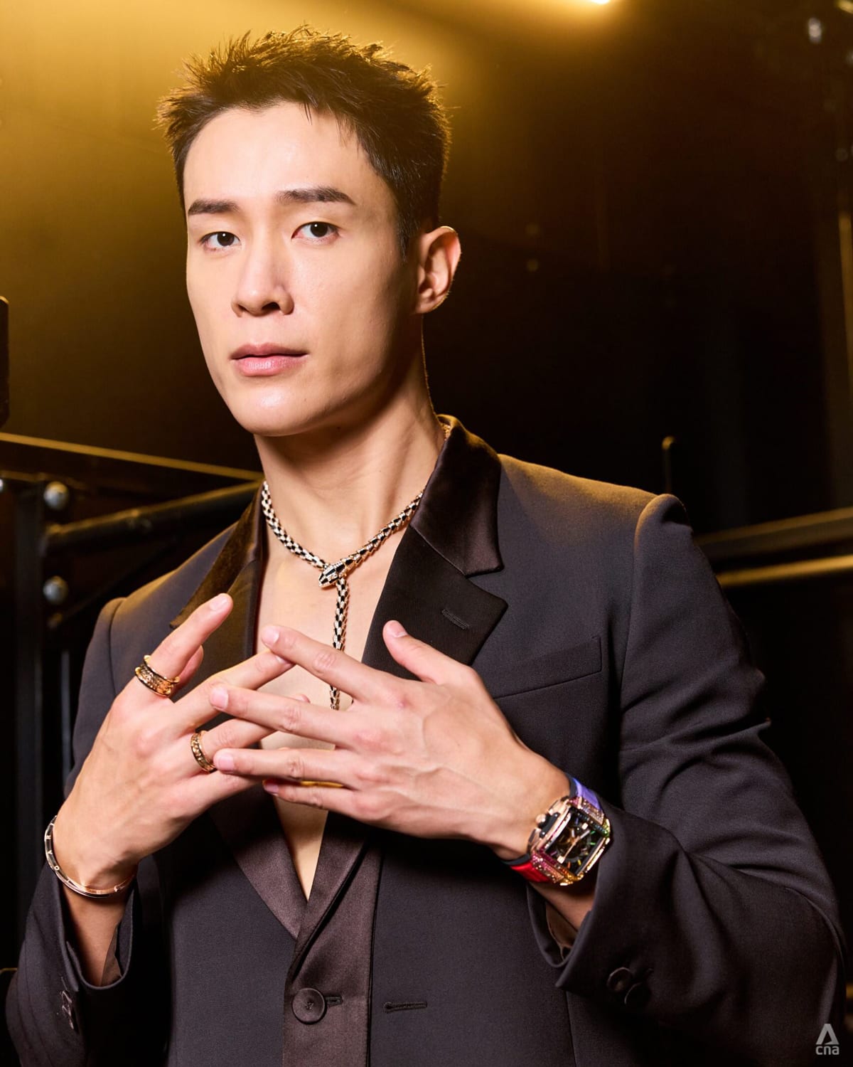 The standout jewellery looks at Star Awards 2025 worn by Hong Ling, Zoe ...