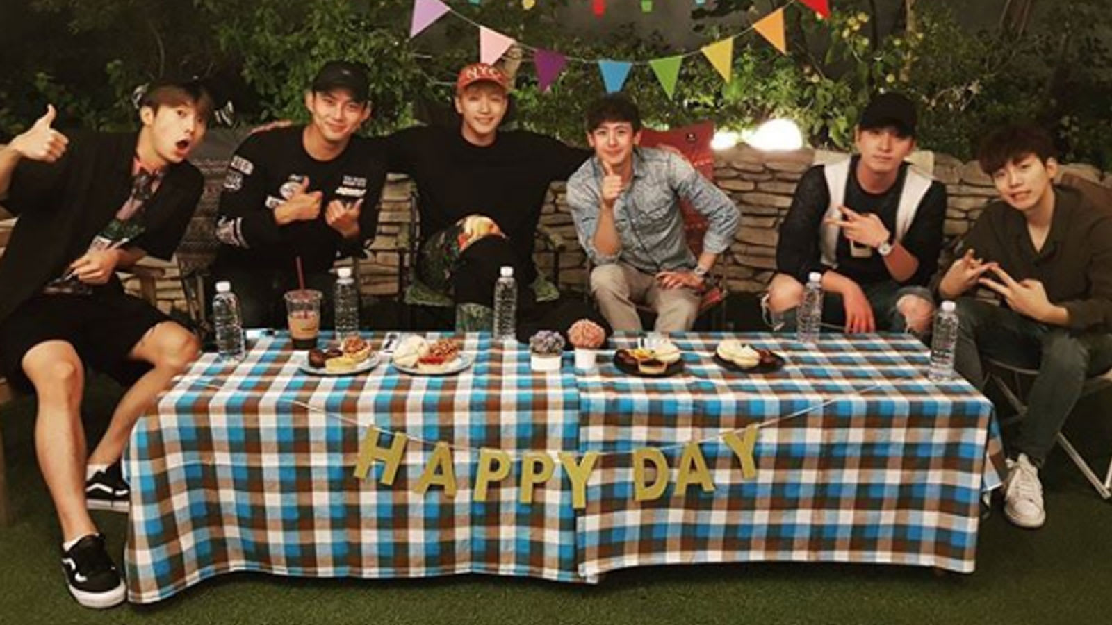 2PM Shares Group Photos Commemorating 9th Anniversary - 8days