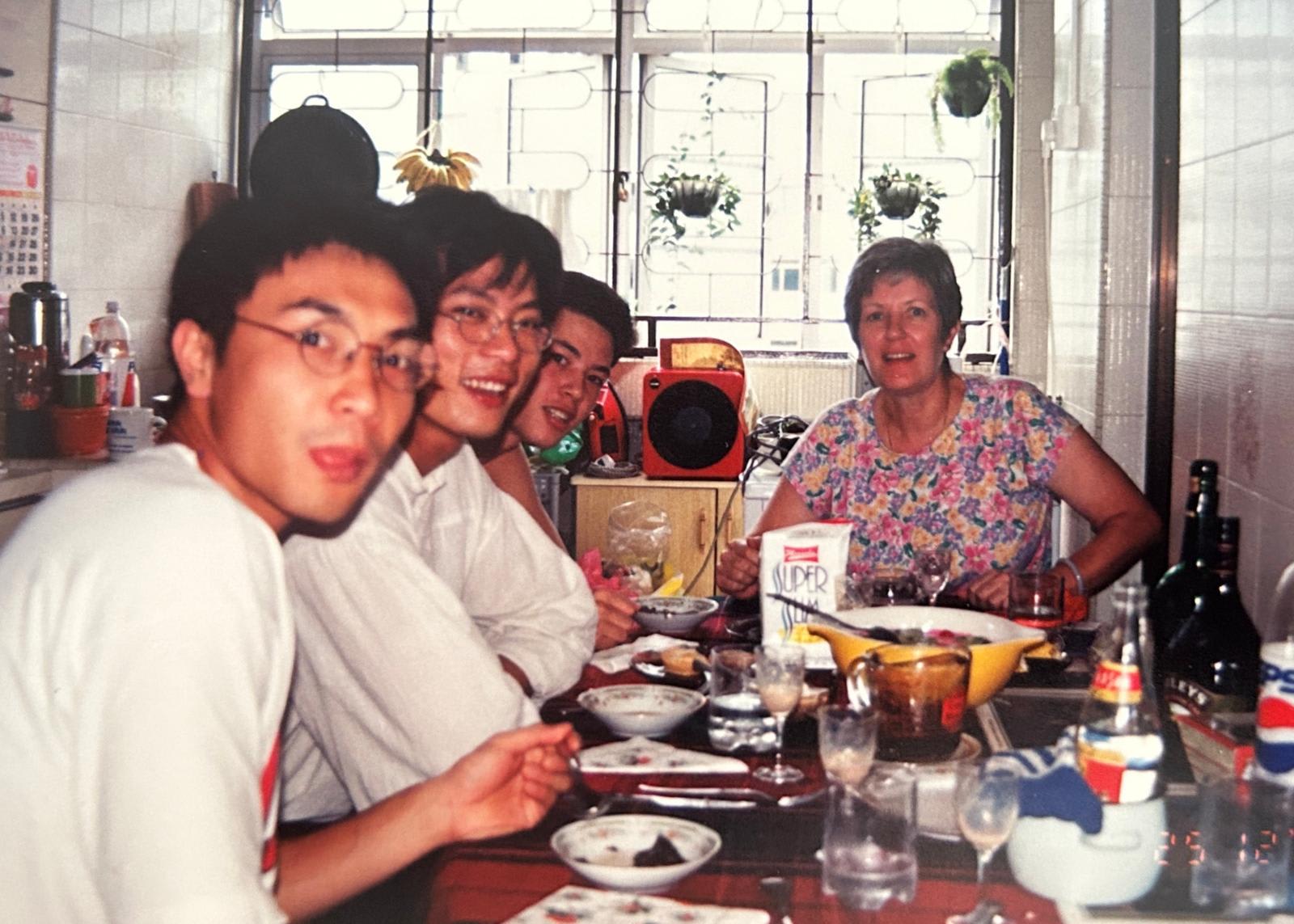 New Nasi Lemak Hawker Has Quintessentially S’porean Bromance With Tay ...