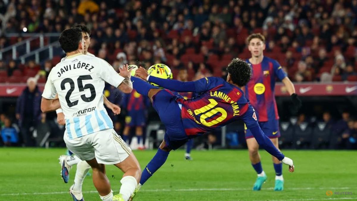Yamal nets spectacular volley as Barcelona sink Oviedo to reclaim ...