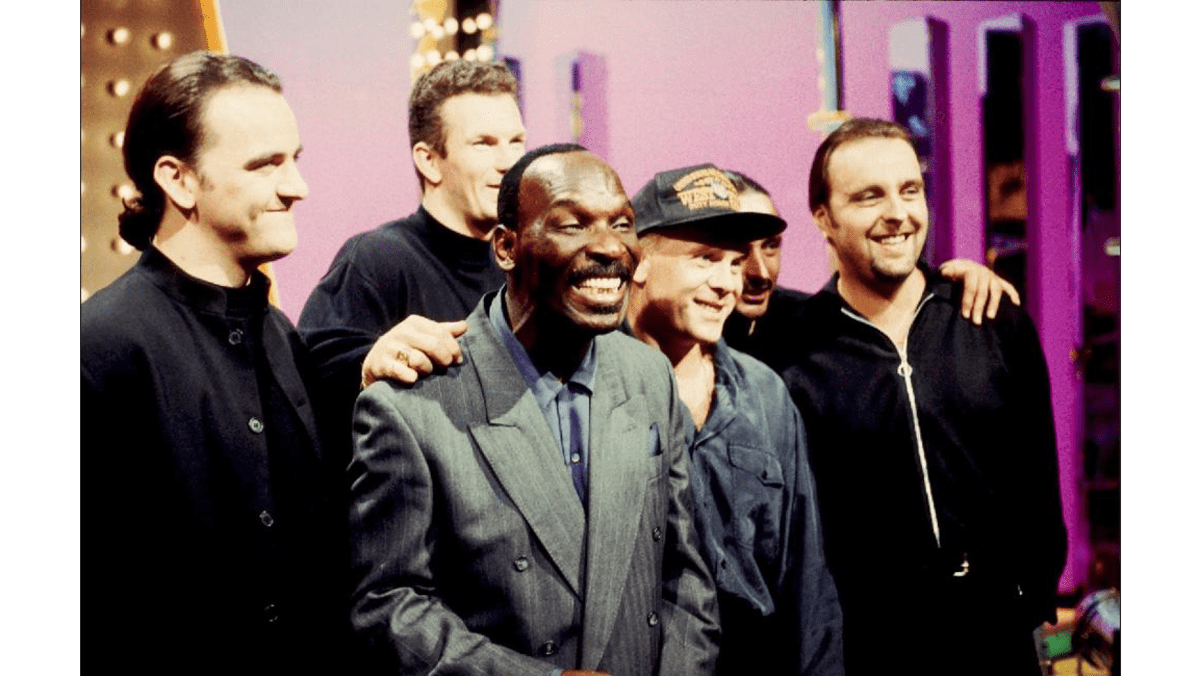 Foundations singer Clem Curtis dies - 8days