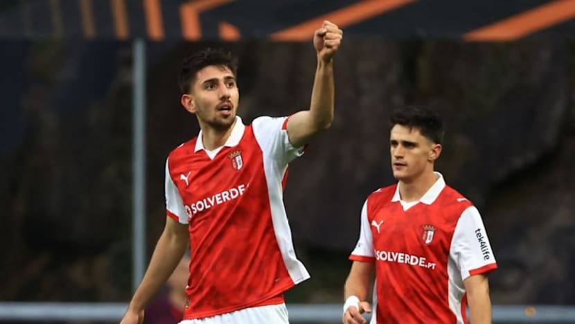 Dorgeles strikes late as Braga edge Freiburg 2-1 in Europa League semi ...