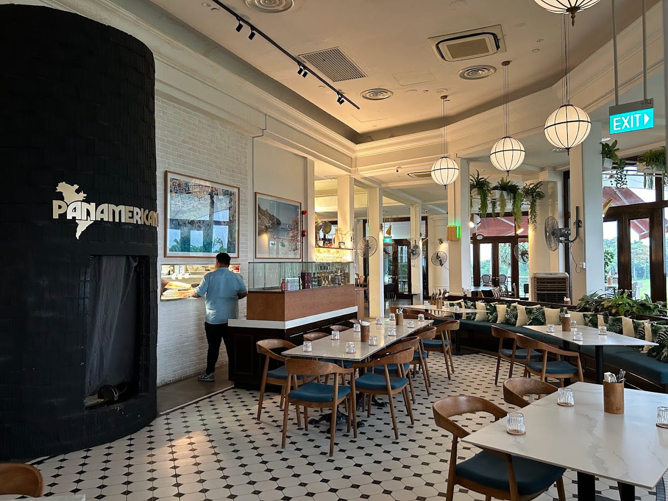 Chic Restaurant Panamericana Sells Signature Colombian Chicken At Half ...