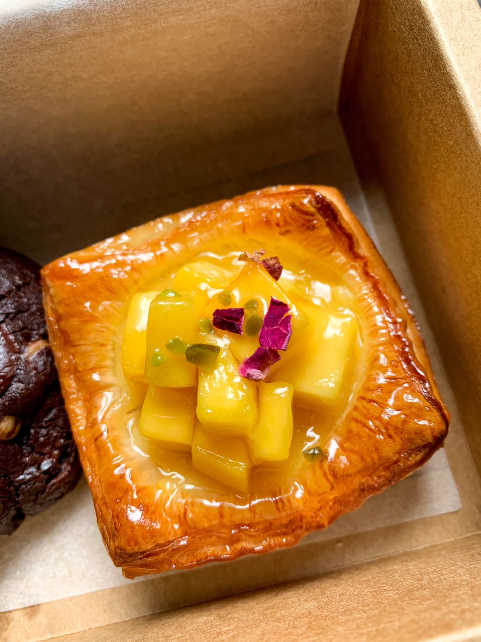 Is BreadTalk’s New Bubble Tea Cafe Charlie Tea Worth A Visit? - 8days