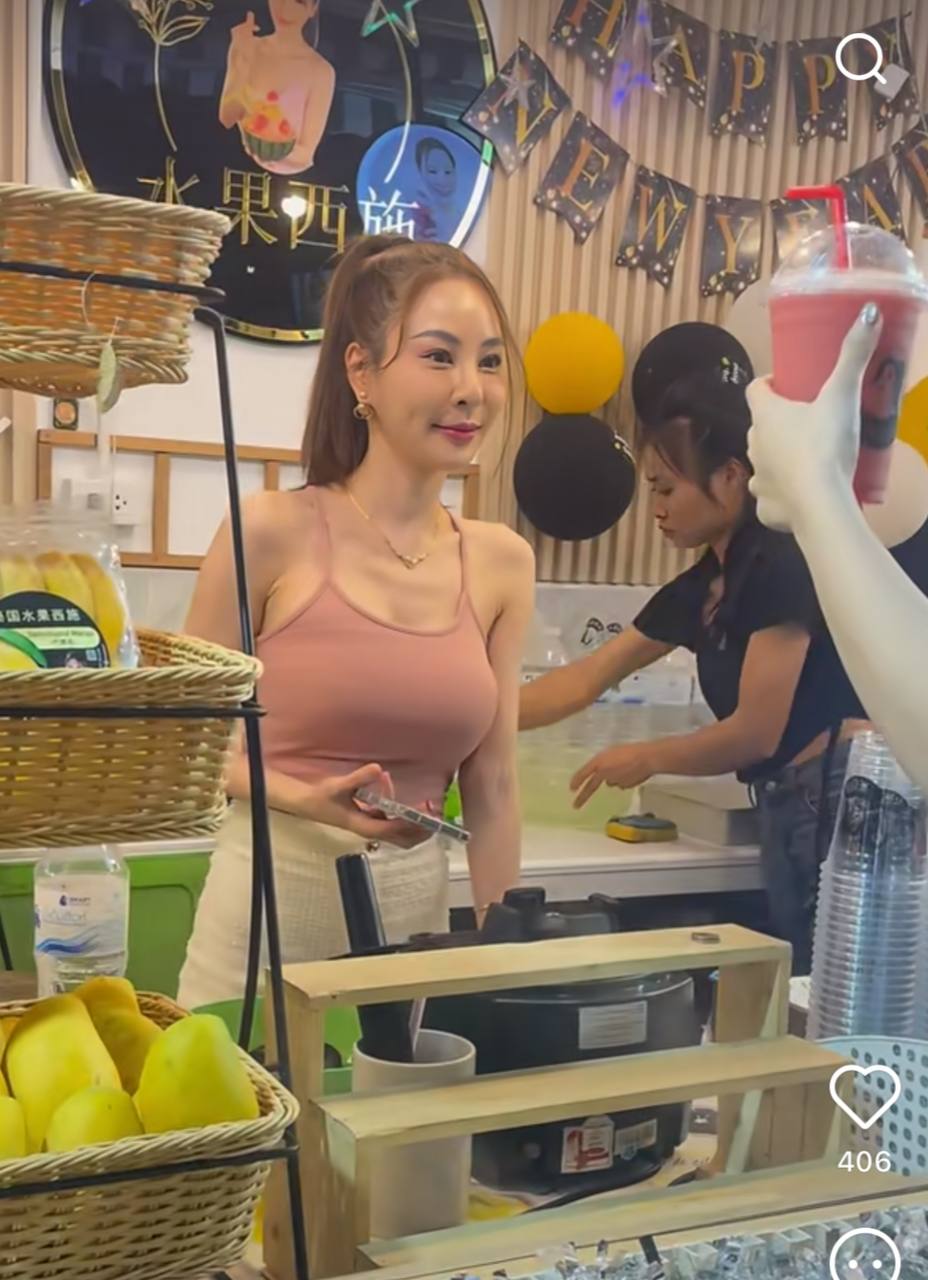Thailand's "Most Beautiful Fruit Juice Lady" Said To Be Allowing Pics Again After Business Dips ...