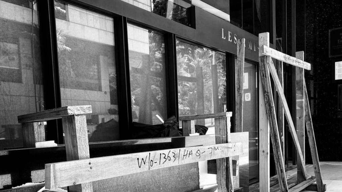 Les Amis has emerged after a month-long renovation. What can diners ...