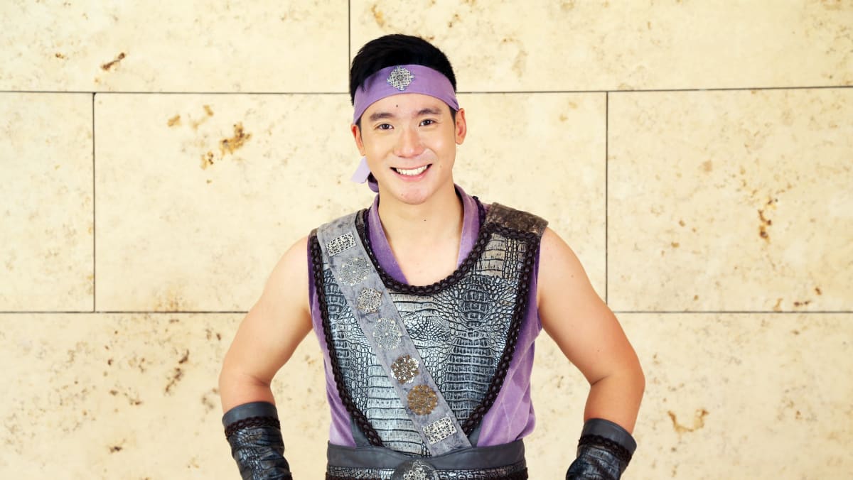 How Putting On 20kg Crushed Joshua Tan's Self-Esteem - 8days