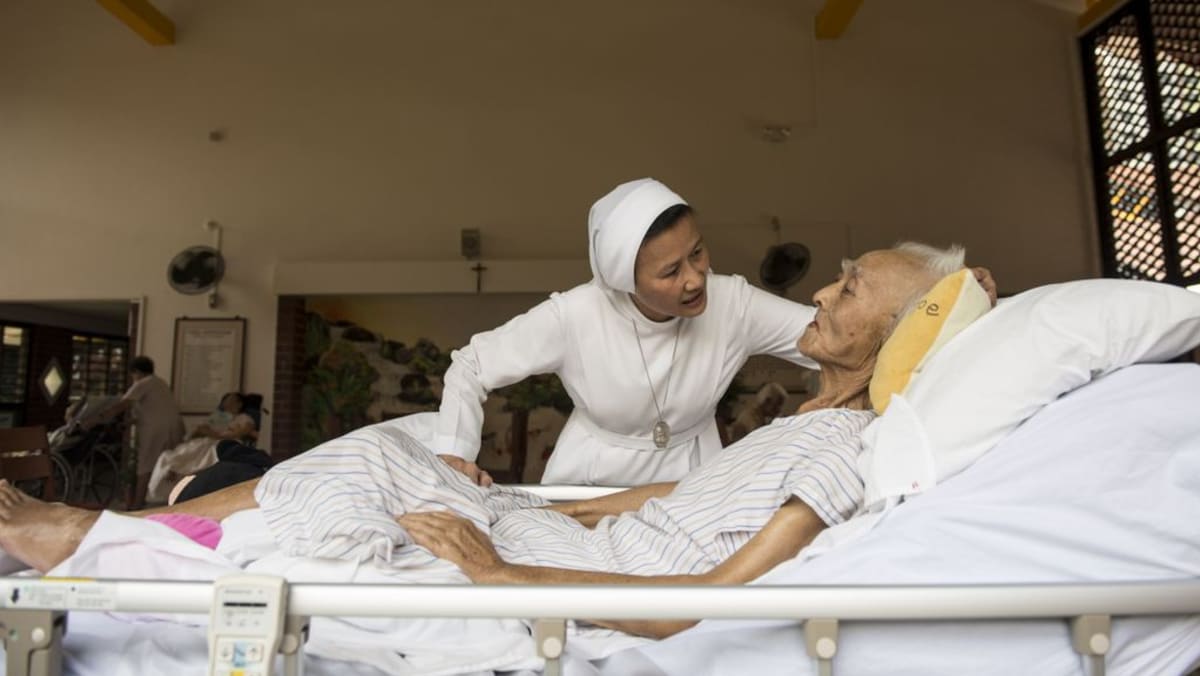 Devoting their lives to the terminally ill - TODAY