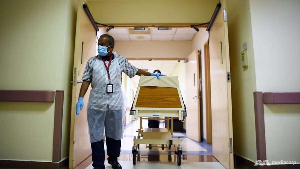Inside the hospital mortuary, lessons in life and death - CNA