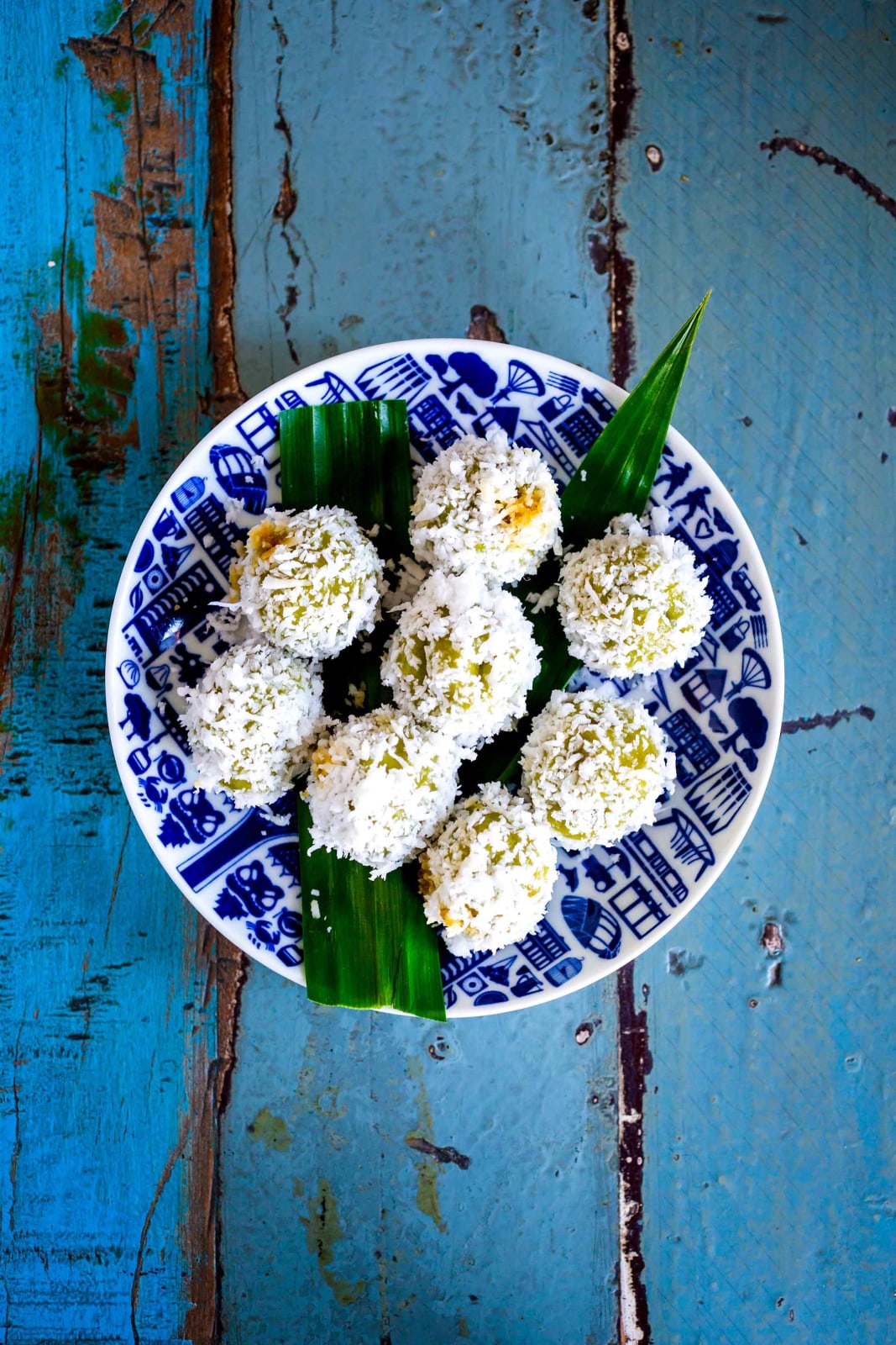 How To Make Classic Ondeh Ondeh Like A Pro - 8days