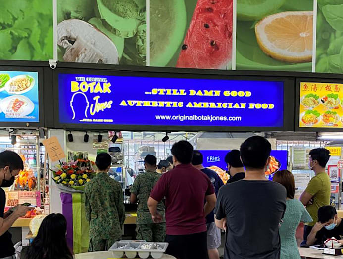 Long Queue, 1.5 Hours’ Wait At Botak Jones’ Comeback Outlet Opening Day ...