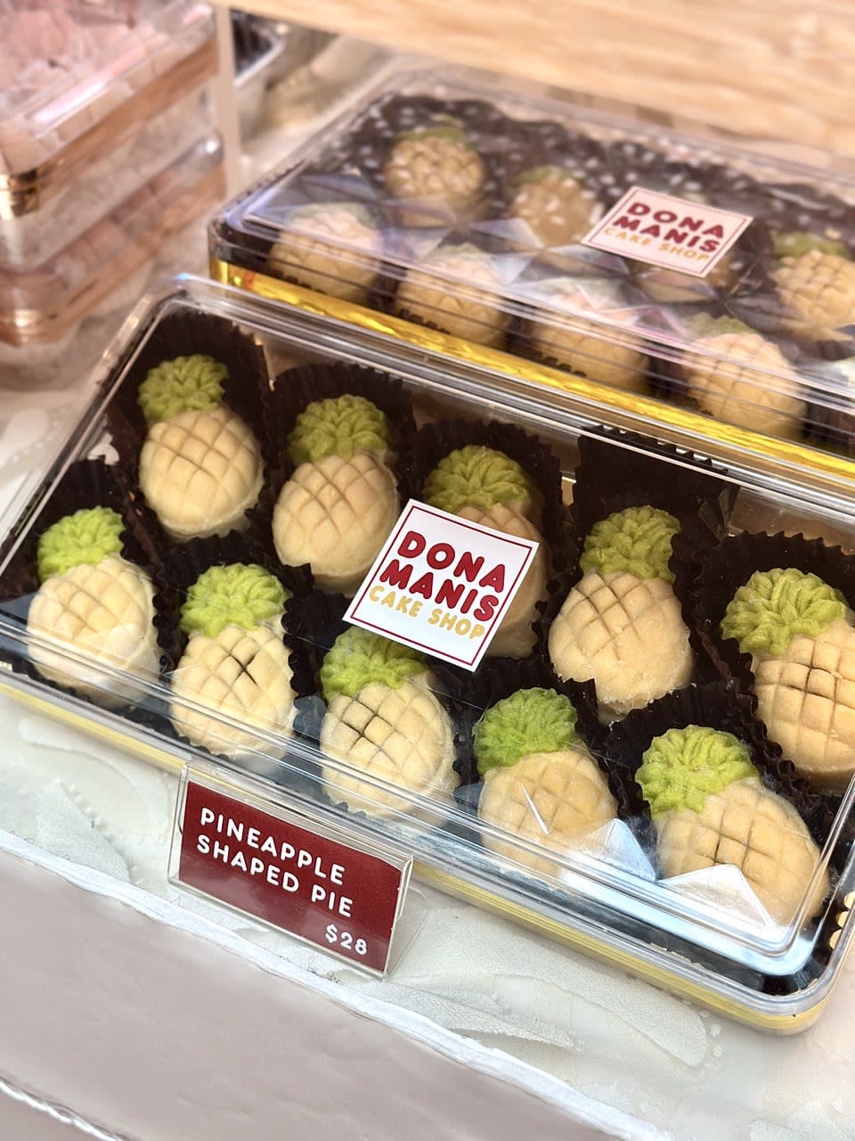 Dona Manis Cake Shop Sets Up Jurong Pop-Up, Sells Famous Banana Pie ...