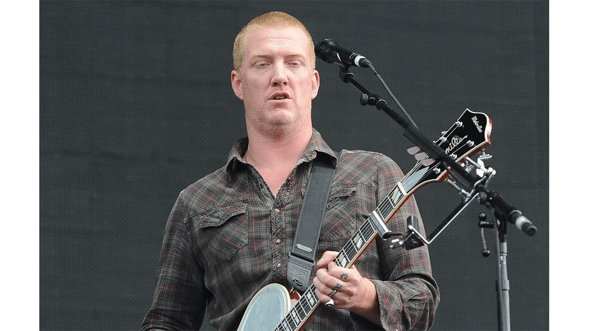 Josh Homme sued for alleged altercation with autograph seller - 8days