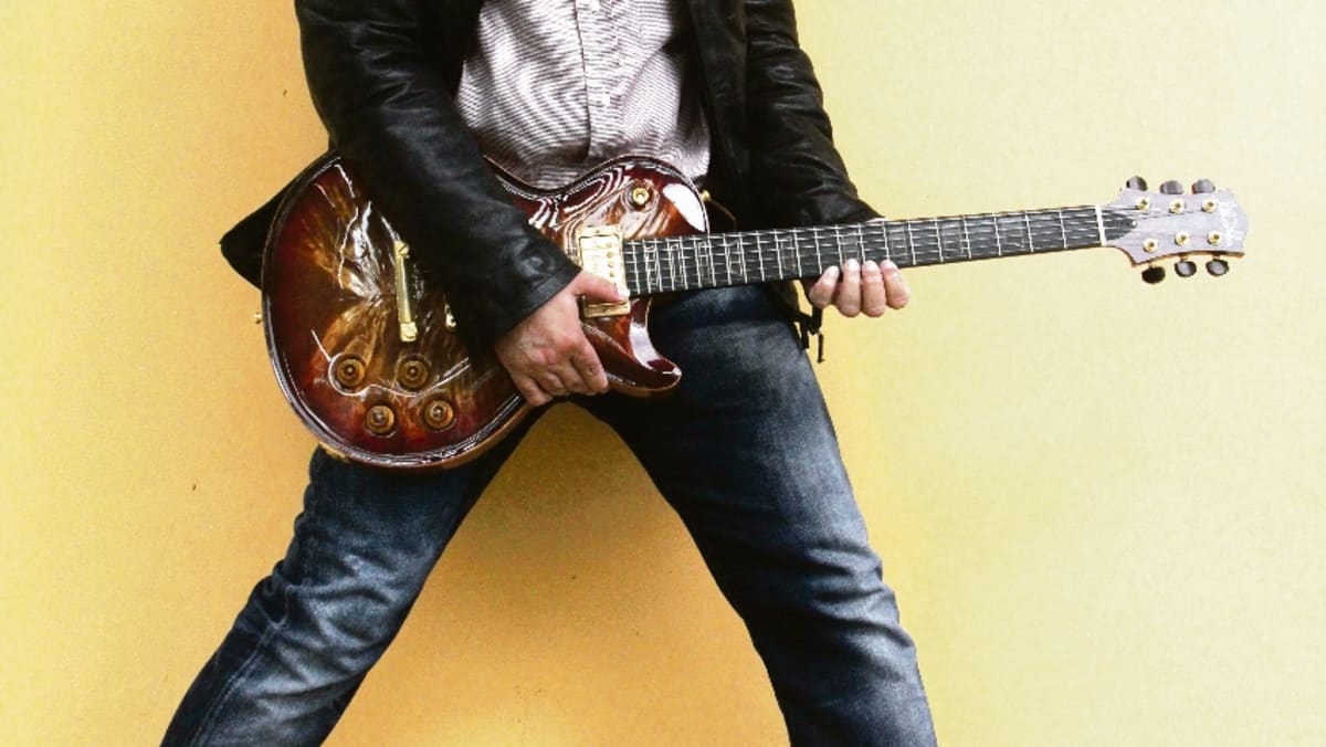 Meet the political scientist who’s secretly a singer - TODAY