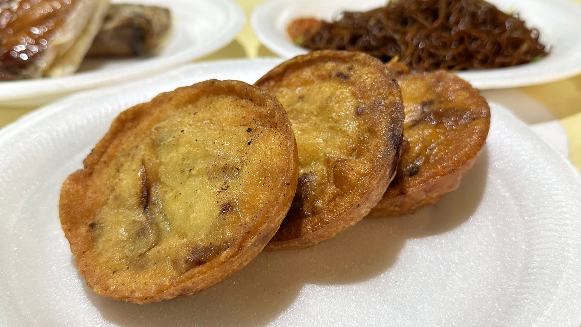 Young Hawker Sells Addictive Turnip “Ladle Cake” Made With Grandma’s 70 ...