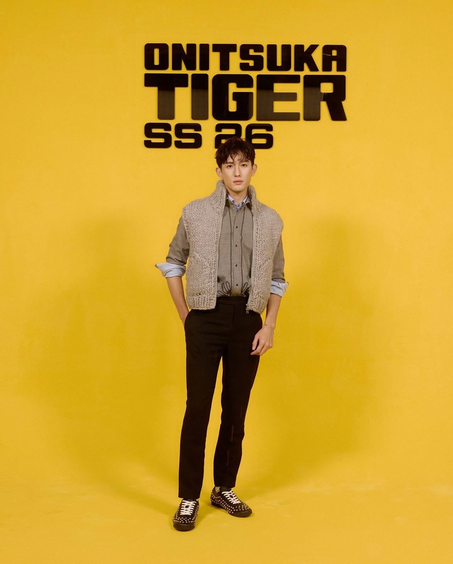 孙政二度受邀米兰时装周 巧遇黄思恬异国同框 - vibes by 8world