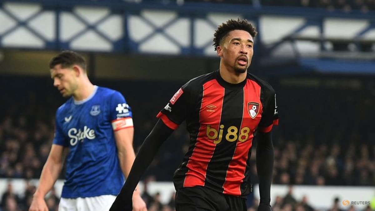Bournemouth's Jebbison switches international commitment to Canada from ...