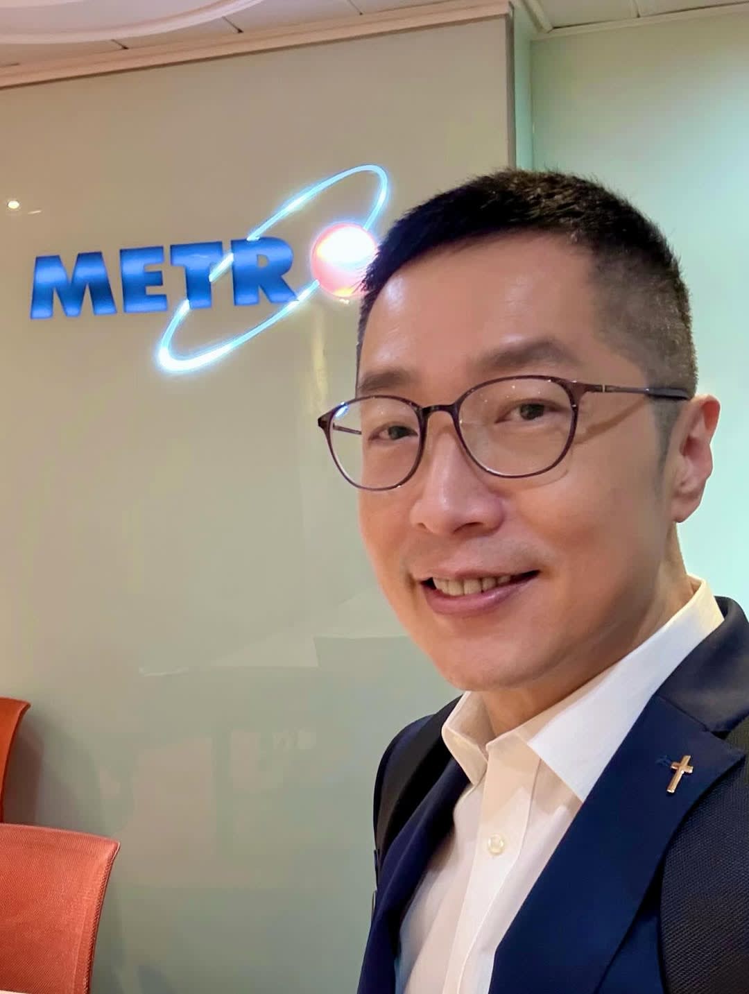 Ex-TVB Star Steven Ma Is Now CEO Of Listed Company, Earns S$408K A Year ...