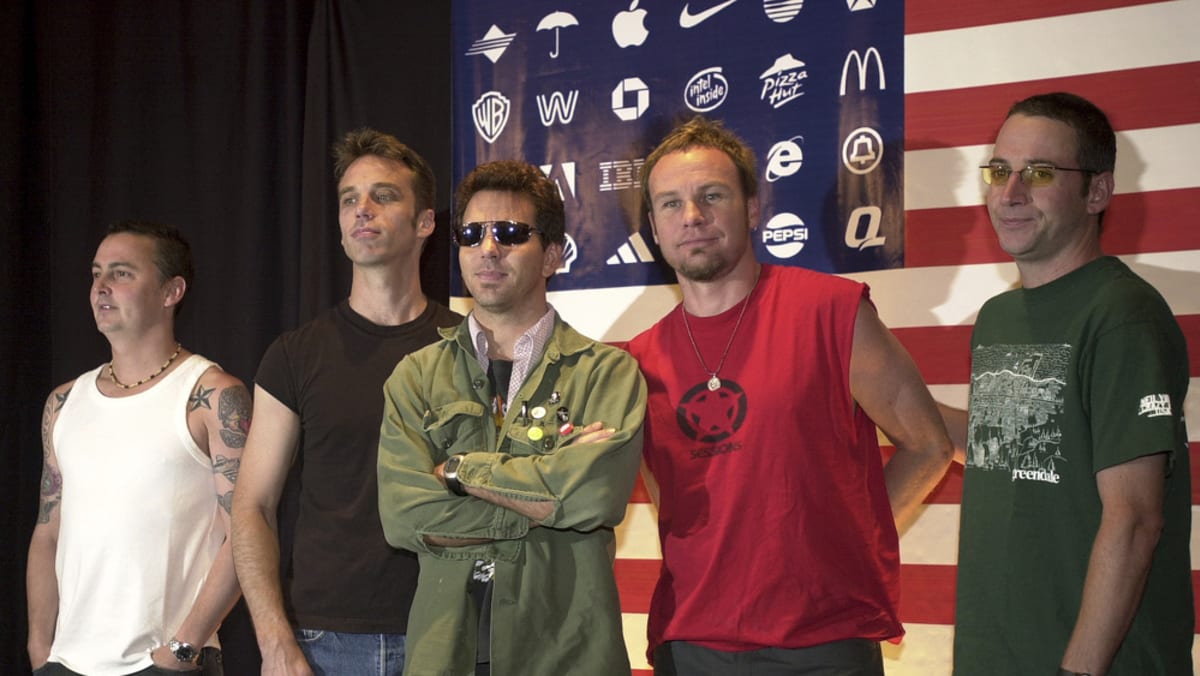 Pearl Jam drummer Matt Cameron says he's leaving the band after nearly ...