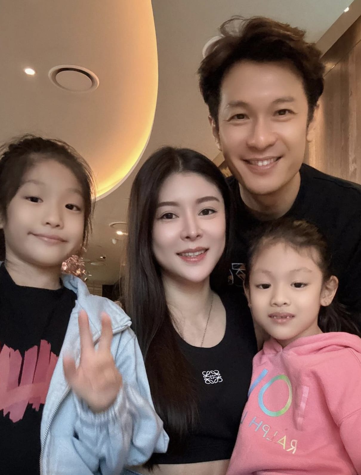 Shaun Chen Met Zhang Yaodong's 2 Daughters Years Ago, Says They "Look A ...